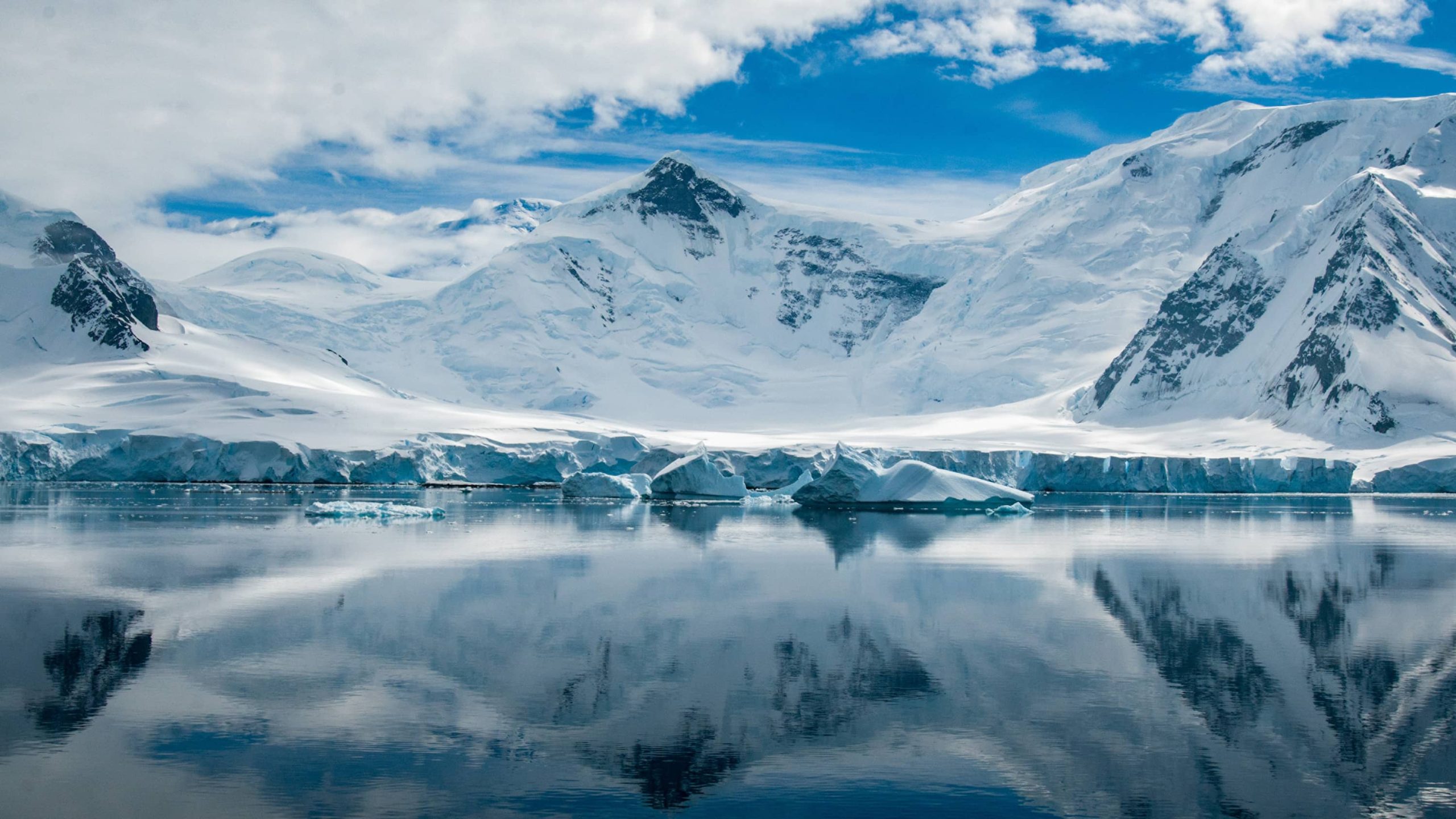 Buried Structure In Antarctica Revealed